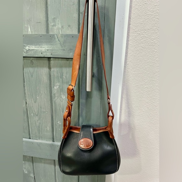 Dooney & Bourke | Bags | Rare Vintage Dooney Bourke Donegal Crest ...